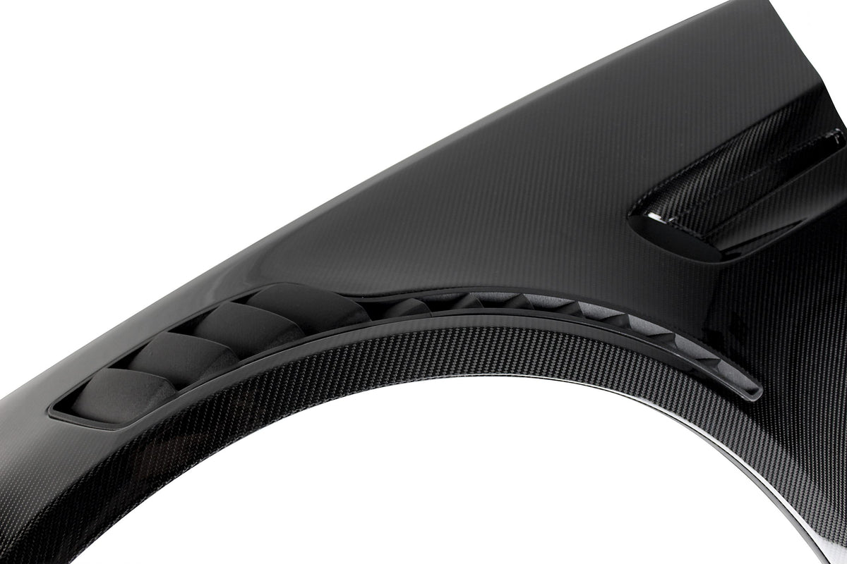 E92 M3 Vented Carbon Fenders by Karbonius Composites – EuroConnex